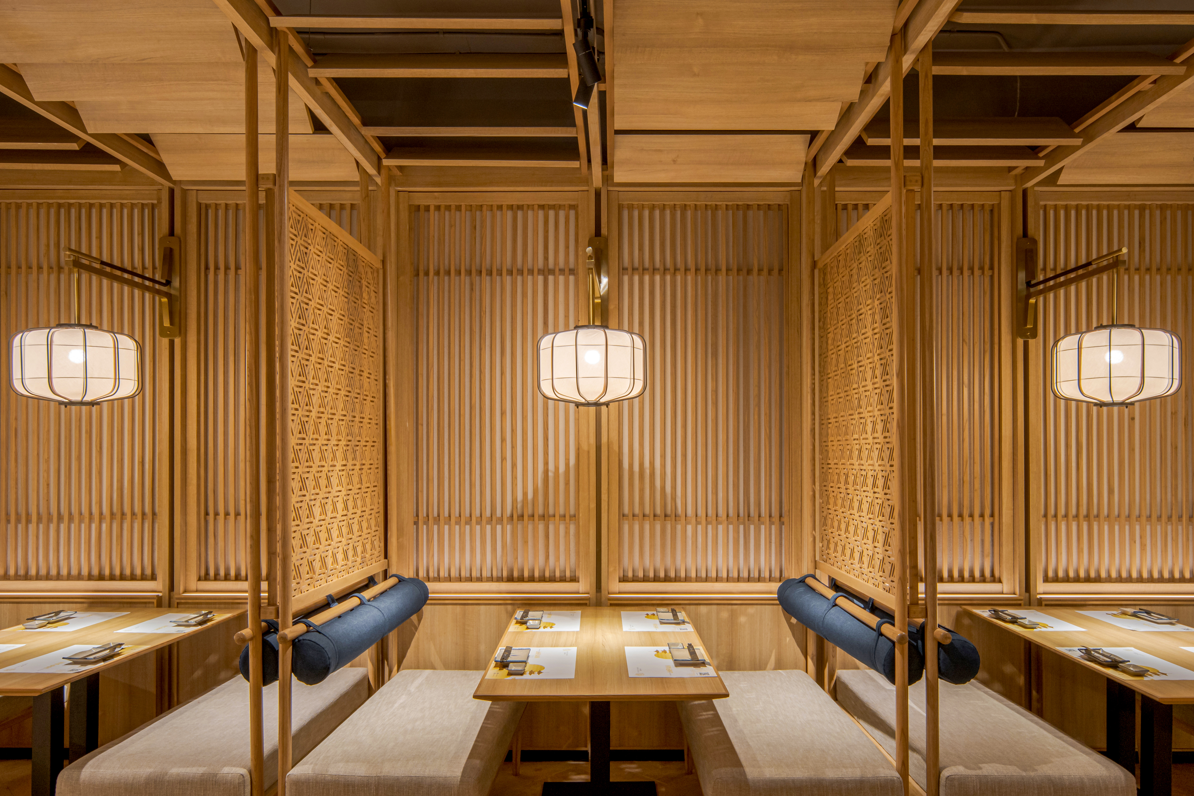 Japanese Restaurant Interior Design