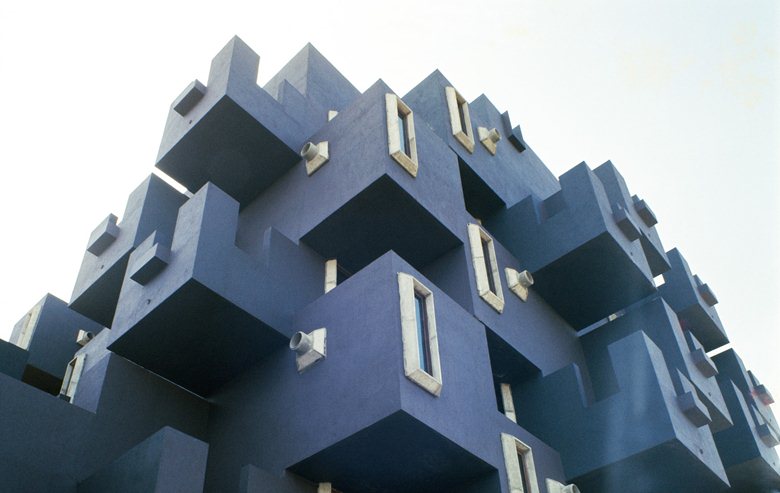 Kafka Castle Book Review: Franz Kafka's "The Castle" | Honor Society